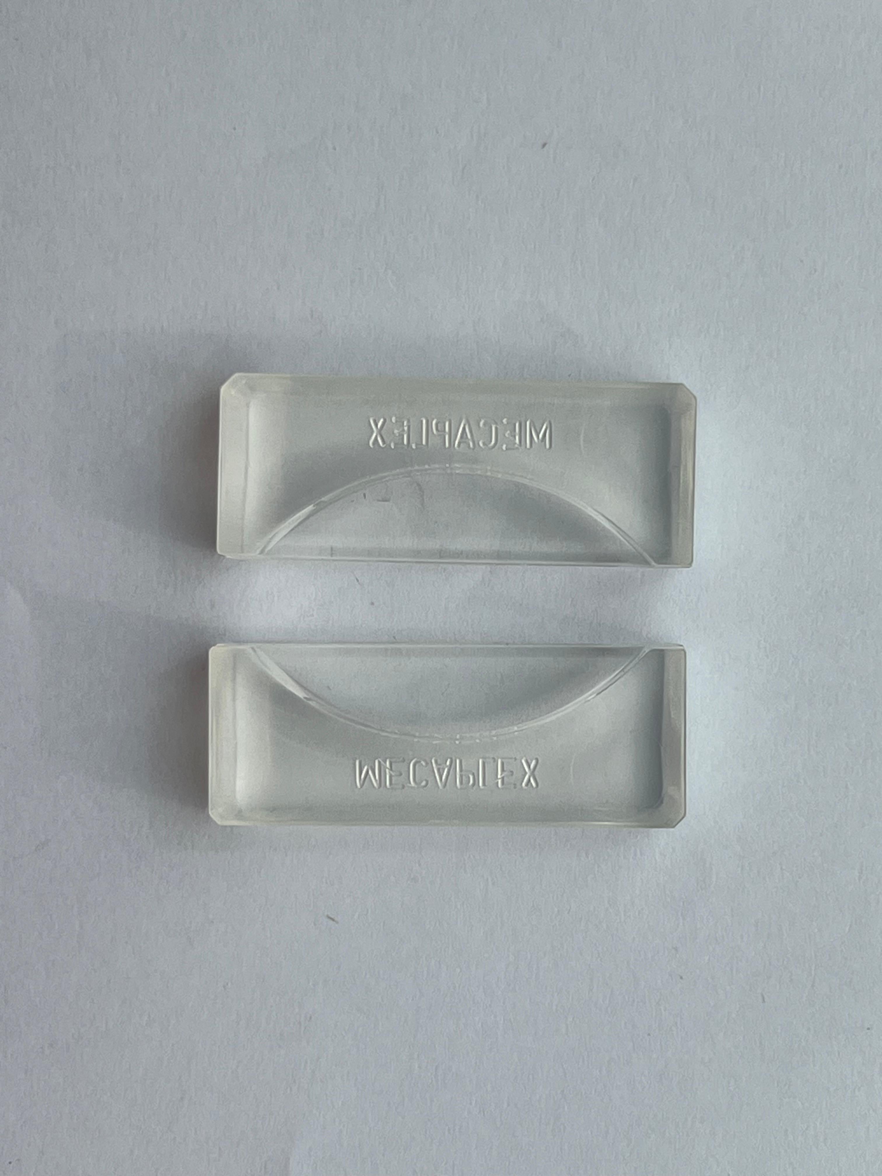 DA4-5210-20-53 Window Latch, Clear – AMT Aviation